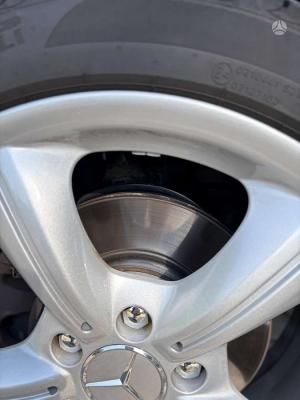 Melns Mercedes-Benz SLK 200 2006 Kauņa, ar dzinēja tilpumu 1.80 L un nobraukumu 128 tūkst. km par 12500 €, foto 20 vietnē AUTOMOTO.COM.LV