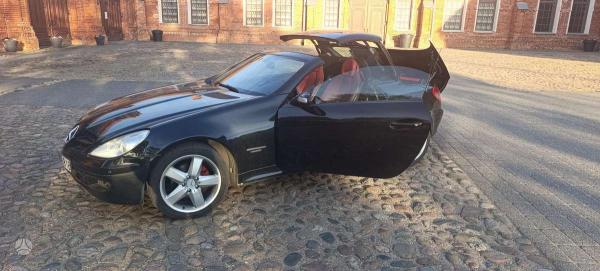 Мерседес СЛК 200 2006 в Шакяй на AUTOMOTO.COM.LV Черный Мерседес СЛК 200 2006 в Шакяй, объемом двигателя 1.80 л и пробегом 216 тыс. км за 6500 €, фото 6 на AUTOMOTO.COM.LV