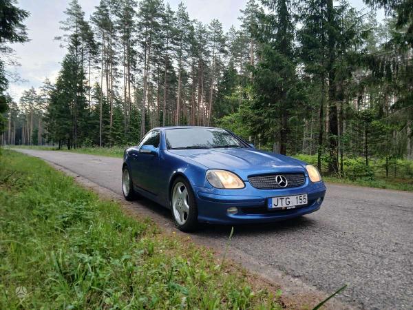 Синий Мерседес СЛК 200 2000 в Рокишкис, объемом двигателя 2.00 л и пробегом 255 тыс. км за 1900 €, фото 3 на AUTOMOTO.COM.LV