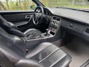 Zils Mercedes-Benz SLK 200 2000 Rokiškis, ar dzinēja tilpumu 2.00 L un nobraukumu 255 tūkst. km par 1900 €, foto 9 vietnē AUTOMOTO.COM.LV
