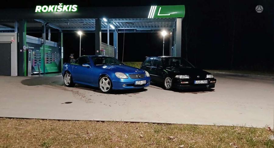 Zils Mercedes-Benz SLK 200 2000 Rokiškis, ar dzinēja tilpumu 2.00 L un nobraukumu 255 tūkst. km par 1900 €, foto 16 vietnē AUTOMOTO.COM.LV