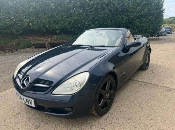 Zils Mercedes-Benz SLK 200 2004 Kauņa, ar dzinēja tilpumu 1.80 L un nobraukumu 75 tūkst. km par 3150 €, foto 2 vietnē AUTOMOTO.COM.LV