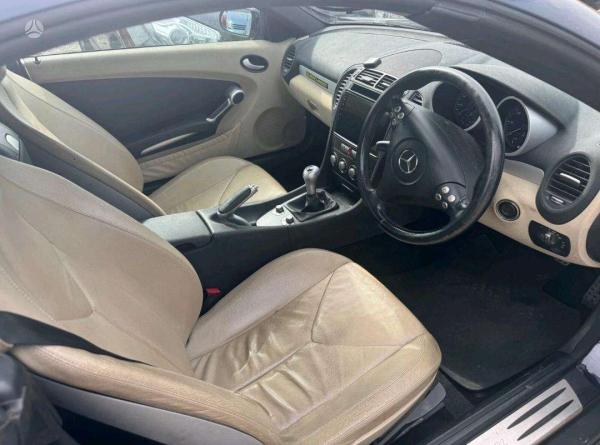 Zils Mercedes-Benz SLK 200 2004 Kauņa, ar dzinēja tilpumu 1.80 L un nobraukumu 75 tūkst. km par 3150 €, foto 9 vietnē AUTOMOTO.COM.LV