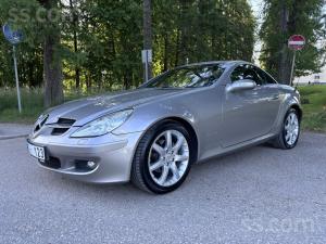 Brown Mercedes-Benz SLK 200 2005 in Cesis, with an engine capacity of 1.80 L and mileage of 281 thousand km for 7350 €, photo 1 on AUTOMOTO.COM.LV