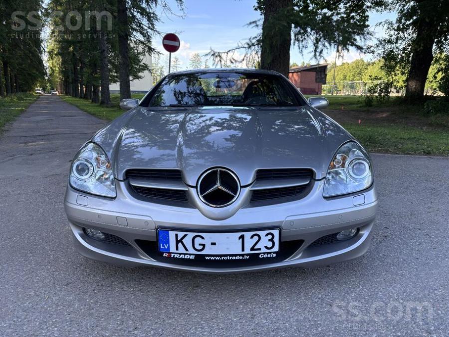 Brown Mercedes-Benz SLK 200 2005 in Cesis, with an engine capacity of 1.80 L and mileage of 281 thousand km for 7350 €, photo 6 on AUTOMOTO.COM.LV