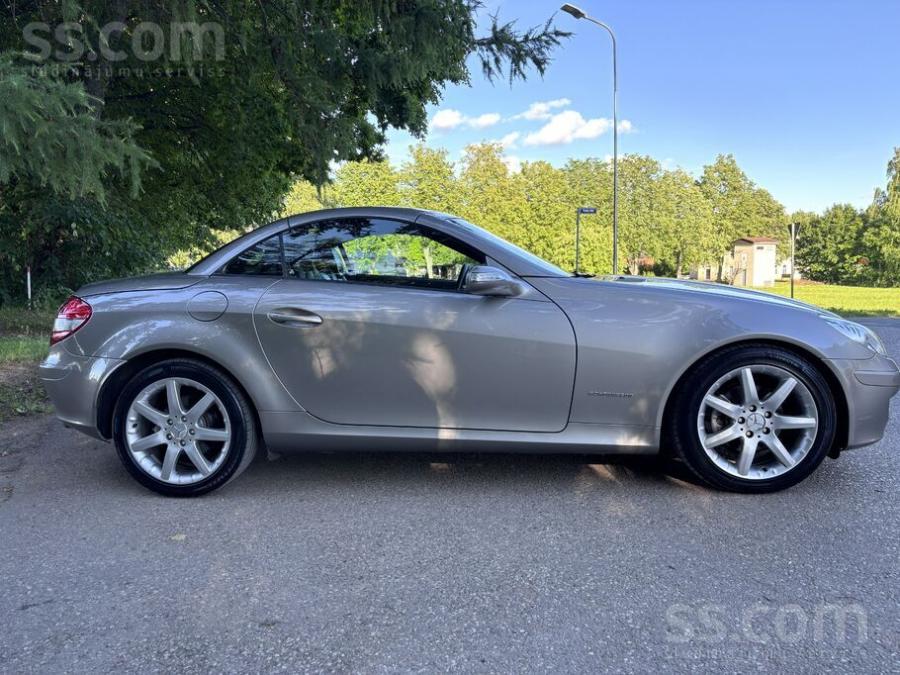 Brown Mercedes-Benz SLK 200 2005 in Cesis, with an engine capacity of 1.80 L and mileage of 281 thousand km for 7350 €, photo 7 on AUTOMOTO.COM.LV