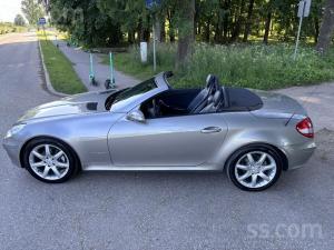 Brown Mercedes-Benz SLK 200 2005 in Cesis, with an engine capacity of 1.80 L and mileage of 281 thousand km for 7350 €, photo 11 on AUTOMOTO.COM.LV