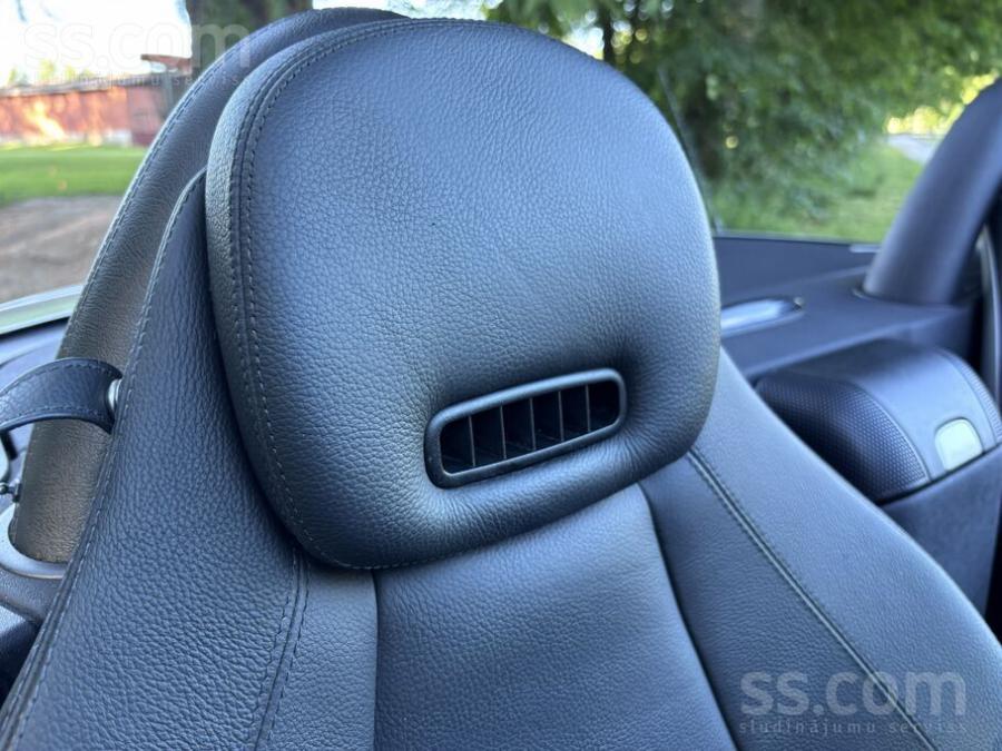Brown Mercedes-Benz SLK 200 2005 in Cesis, with an engine capacity of 1.80 L and mileage of 281 thousand km for 7350 €, photo 20 on AUTOMOTO.COM.LV