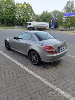 Brūns Mercedes-Benz SLK 200 2007 Rīga, ar dzinēja tilpumu 1.80 L un nobraukumu 252 tūkst. km par 6800 €, foto 4 vietnē AUTOMOTO.COM.LV