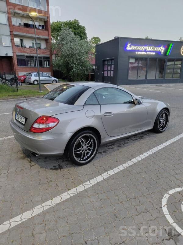 Brūns Mercedes-Benz SLK 200 2007 Rīga, ar dzinēja tilpumu 1.80 L un nobraukumu 252 tūkst. km par 6800 €, foto 4 vietnē AUTOMOTO.COM.LV