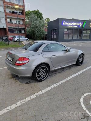 Brūns Mercedes-Benz SLK 200 2007 Rīga, ar dzinēja tilpumu 1.80 L un nobraukumu 252 tūkst. km par 6800 €, foto 5 vietnē AUTOMOTO.COM.LV