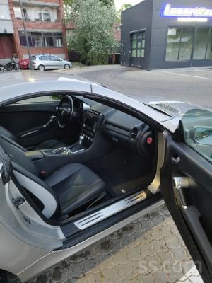 Brūns Mercedes-Benz SLK 200 2007 Rīga, ar dzinēja tilpumu 1.80 L un nobraukumu 252 tūkst. km par 6800 €, foto 6 vietnē AUTOMOTO.COM.LV