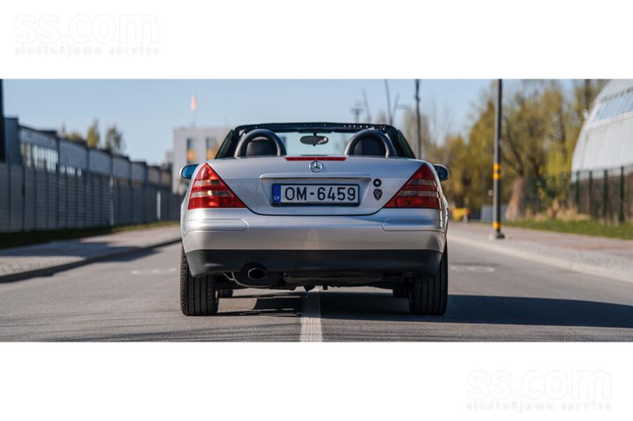 Mercedes-Benz SLK 200 1998 Rīga, ar dzinēja tilpumu 2.00 L un nobraukumu 237 tūkst. km par 3950 €, foto 4 vietnē AUTOMOTO.COM.LV