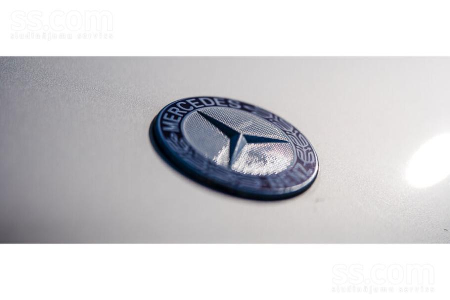Mercedes-Benz SLK 200 1998 Rīga, ar dzinēja tilpumu 2.00 L un nobraukumu 237 tūkst. km par 3950 €, foto 12 vietnē AUTOMOTO.COM.LV