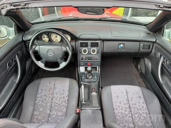 Mercedes-Benz SLK 200 1999 Rīga, ar dzinēja tilpumu 2.00 L un nobraukumu 219 tūkst. km par 2000 €, foto 10 vietnē AUTOMOTO.COM.LV