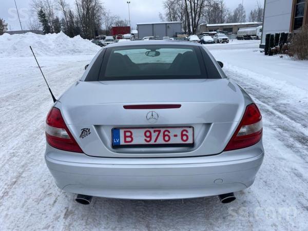 Mercedes-Benz SLK 200 2005 in Riga, with an engine capacity of 1.80 L and mileage of 101 thousand km for 8500 €, photo 3 on AUTOMOTO.COM.LV