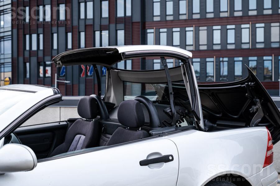 Pelēks Mercedes-Benz SLK 200 1998 Rīga, ar dzinēja tilpumu 2.00 L un nobraukumu 238 tūkst. km par 2850 €, foto 6 vietnē AUTOMOTO.COM.LV