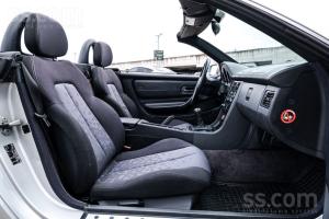 Pelēks Mercedes-Benz SLK 200 1998 Rīga, ar dzinēja tilpumu 2.00 L un nobraukumu 238 tūkst. km par 2850 €, foto 19 vietnē AUTOMOTO.COM.LV