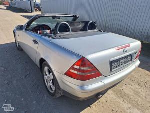 Grey Mercedes-Benz SLK 200 1999 in Marijampole, with an engine capacity of 2.00 L and mileage of 243 thousand km for 2850 €, photo 3 on AUTOMOTO.COM.LV