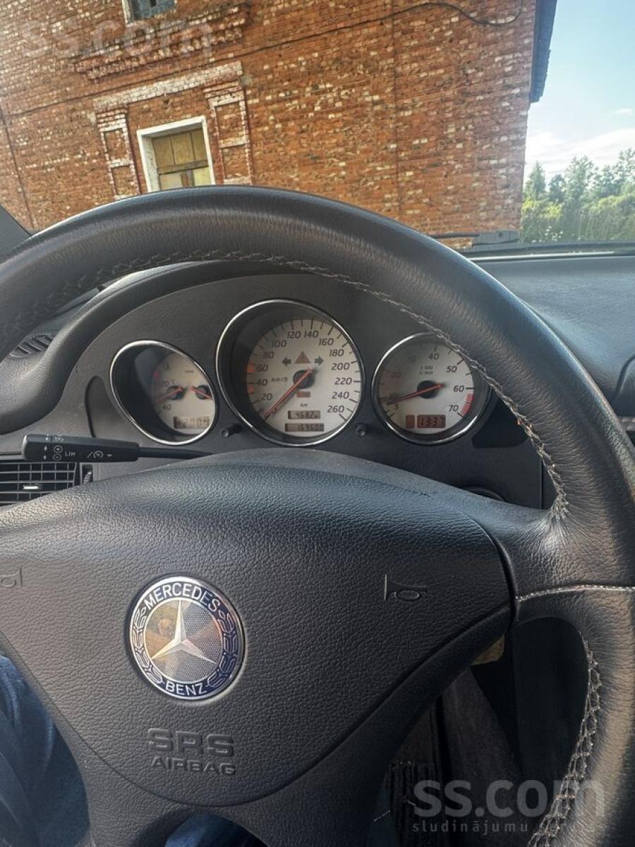 Grey Mercedes-Benz SLK 200 2000 in Jekabpils, with an engine capacity of 2.00 L and mileage of 170 thousand km for 4300 €, photo 5 on AUTOMOTO.COM.LV