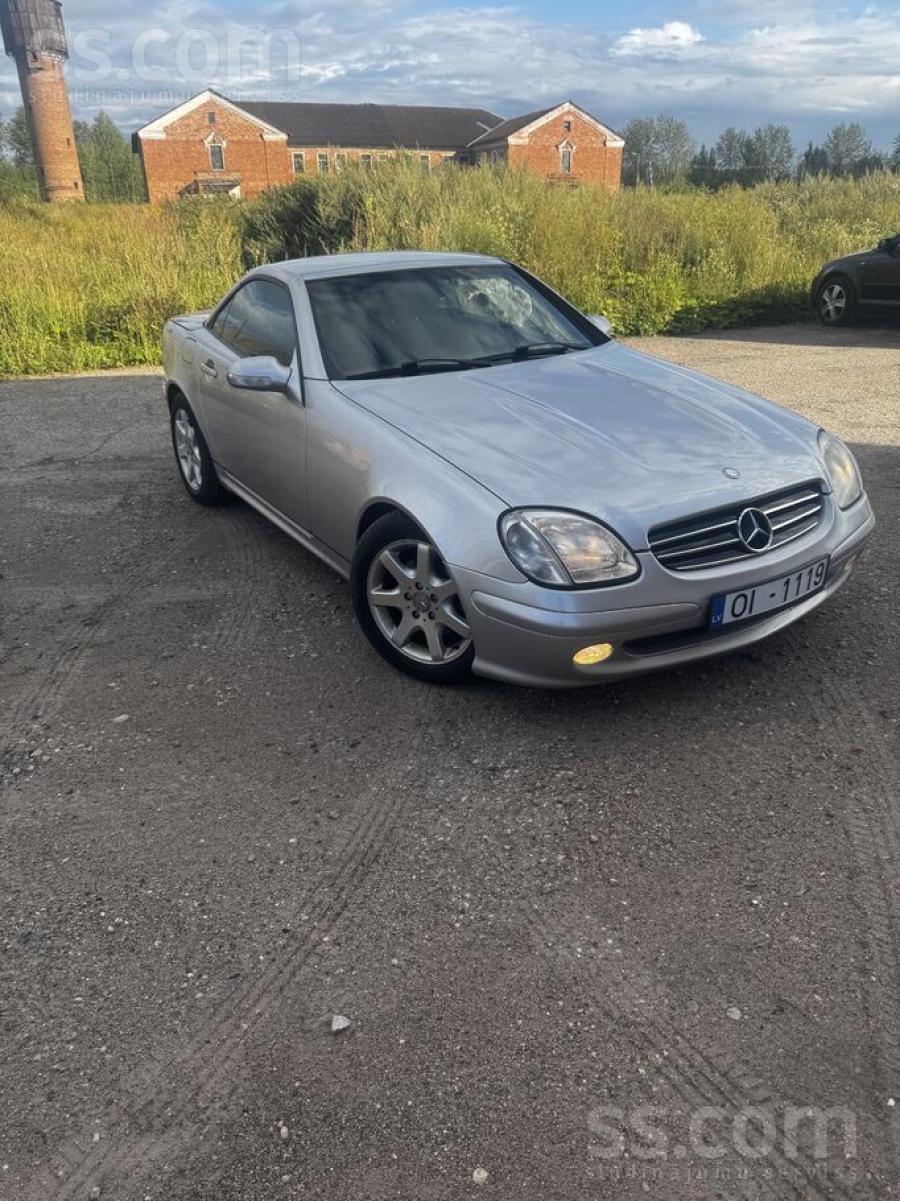 Grey Mercedes-Benz SLK 200 2000 in Jekabpils, with an engine capacity of 2.00 L and mileage of 170 thousand km for 4300 €, photo 12 on AUTOMOTO.COM.LV