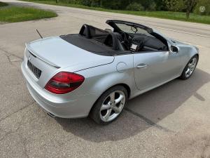 Pelēks Mercedes-Benz SLK 200 2004 Utena, ar dzinēja tilpumu 1.80 L un nobraukumu 260 tūkst. km par 5700 €, foto 4 vietnē AUTOMOTO.COM.LV