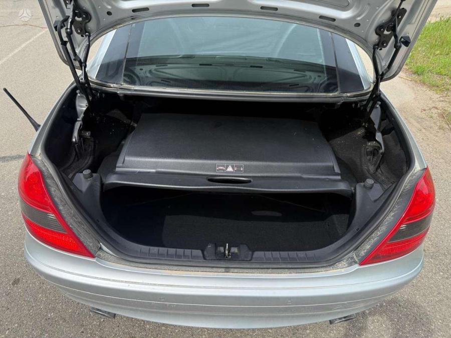 Pelēks Mercedes-Benz SLK 200 2004 Utena, ar dzinēja tilpumu 1.80 L un nobraukumu 260 tūkst. km par 5700 €, foto 14 vietnē AUTOMOTO.COM.LV