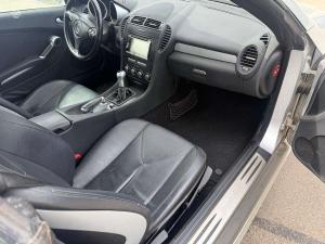Pelēks Mercedes-Benz SLK 200 2004 Utena, ar dzinēja tilpumu 1.80 L un nobraukumu 260 tūkst. km par 5700 €, foto 15 vietnē AUTOMOTO.COM.LV