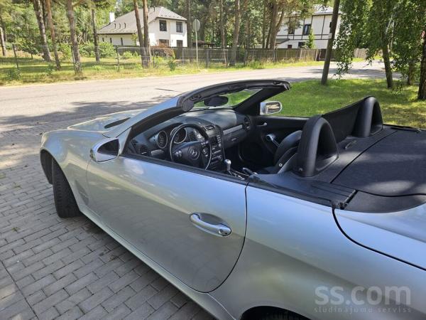 Grey Mercedes-Benz SLK 200 2005 in Riga, with an engine capacity of 1.80 L and mileage of 359 thousand km for 8000 €, photo 5 on AUTOMOTO.COM.LV
