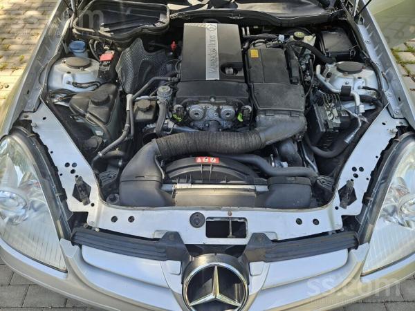 Grey Mercedes-Benz SLK 200 2005 in Riga, with an engine capacity of 1.80 L and mileage of 359 thousand km for 8000 €, photo 8 on AUTOMOTO.COM.LV