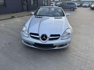 Pelēks Mercedes-Benz SLK 200 2005 Kauņa, ar dzinēja tilpumu 2.00 L un nobraukumu 180 tūkst. km par 5850 €, foto 14 vietnē AUTOMOTO.COM.LV