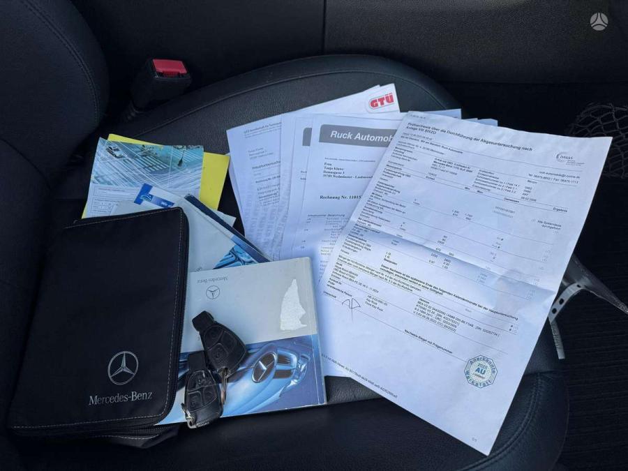 Pelēks Mercedes-Benz SLK 200 2005 Kauņa, ar dzinēja tilpumu 2.00 L un nobraukumu 180 tūkst. km par 5850 €, foto 29 vietnē AUTOMOTO.COM.LV