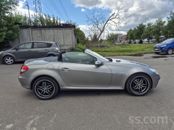 Pelēks Mercedes-Benz SLK 200 2007 Rīga, ar dzinēja tilpumu 1.80 L un nobraukumu 253 tūkst. km par 7490 €, foto 5 vietnē AUTOMOTO.COM.LV