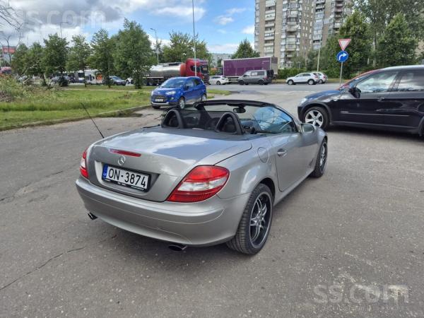 Серый Мерседес СЛК 200 2007 в Рига, объемом двигателя 1.80 л и пробегом 253 тыс. км за 7490 €, фото 6 на AUTOMOTO.COM.LV