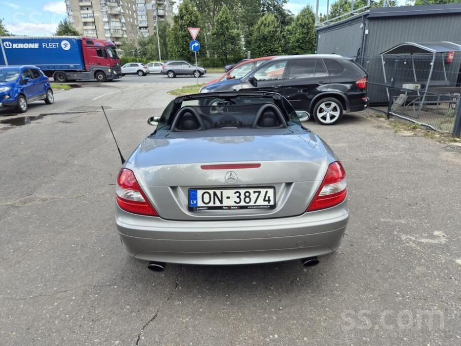Pelēks Mercedes-Benz SLK 200 2007 Rīga, ar dzinēja tilpumu 1.80 L un nobraukumu 253 tūkst. km par 7490 €, foto 8 vietnē AUTOMOTO.COM.LV
