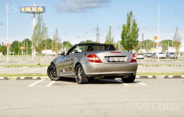 Grey Mercedes-Benz SLK 200 2007 in Riga, with an engine capacity of 1.80 L and mileage of 253 thousand km for 7490 €, photo 8 on AUTOMOTO.COM.LV