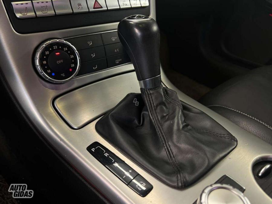 Grey Mercedes-Benz SLK 200 2012 in Aukstieji Rusokai, with an engine capacity of 1.80 L and mileage of 128 thousand km for 10900 €, photo 21 on AUTOMOTO.COM.LV
