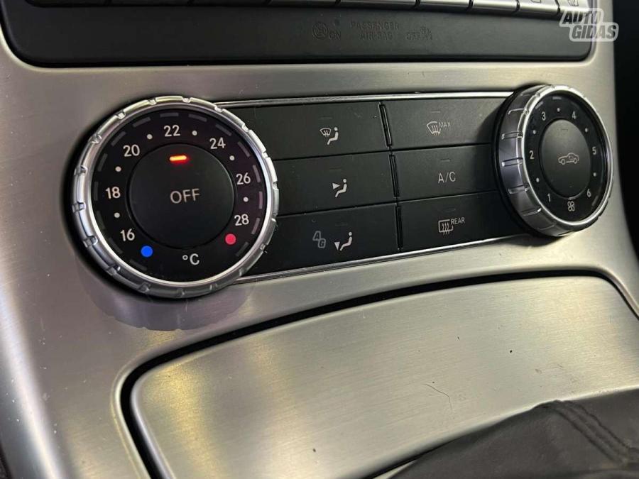 Grey Mercedes-Benz SLK 200 2012 in Aukstieji Rusokai, with an engine capacity of 1.80 L and mileage of 128 thousand km for 10900 €, photo 23 on AUTOMOTO.COM.LV