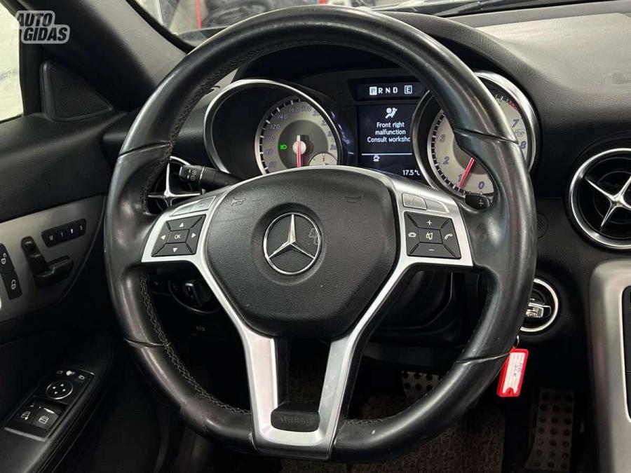 Grey Mercedes-Benz SLK 200 2012 in Aukstieji Rusokai, with an engine capacity of 1.80 L and mileage of 128 thousand km for 10900 €, photo 27 on AUTOMOTO.COM.LV