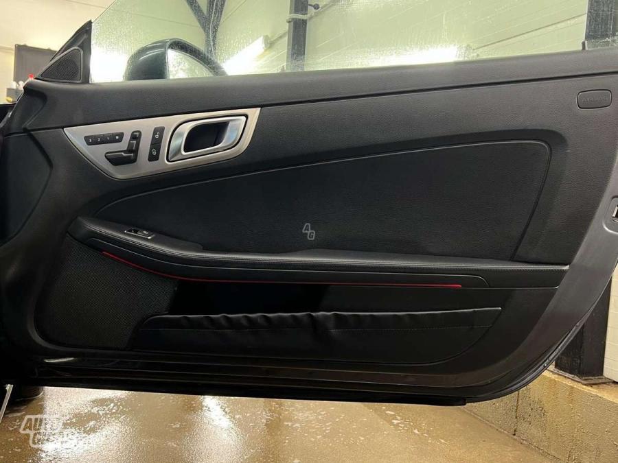 Grey Mercedes-Benz SLK 200 2012 in Aukstieji Rusokai, with an engine capacity of 1.80 L and mileage of 128 thousand km for 10900 €, photo 31 on AUTOMOTO.COM.LV