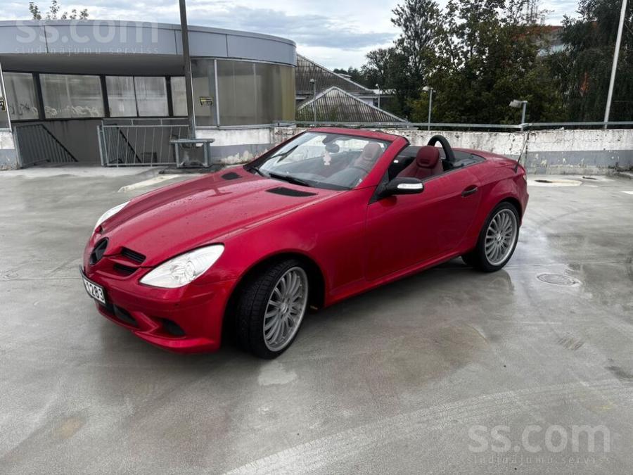 Красный Мерседес СЛК 200 2005 в Рига, объемом двигателя 1.80 л и пробегом 141 тыс. км за 6500 €, фото 4 на AUTOMOTO.COM.LV