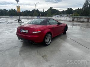 Красный Мерседес СЛК 200 2005 в Рига, объемом двигателя 1.80 л и пробегом 141 тыс. км за 6500 €, фото 10 на AUTOMOTO.COM.LV