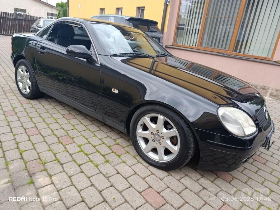 Melns Mercedes-Benz SLK 230 2000 Rīga, ar dzinēja tilpumu 2.30 L un nobraukumu 140 tūkst. km par 3850 €, foto 7 vietnē AUTOMOTO.COM.LV