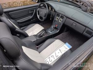 Melns Mercedes-Benz SLK 230 2000 Rīga, ar dzinēja tilpumu 2.30 L un nobraukumu 140 tūkst. km par 3850 €, foto 9 vietnē AUTOMOTO.COM.LV