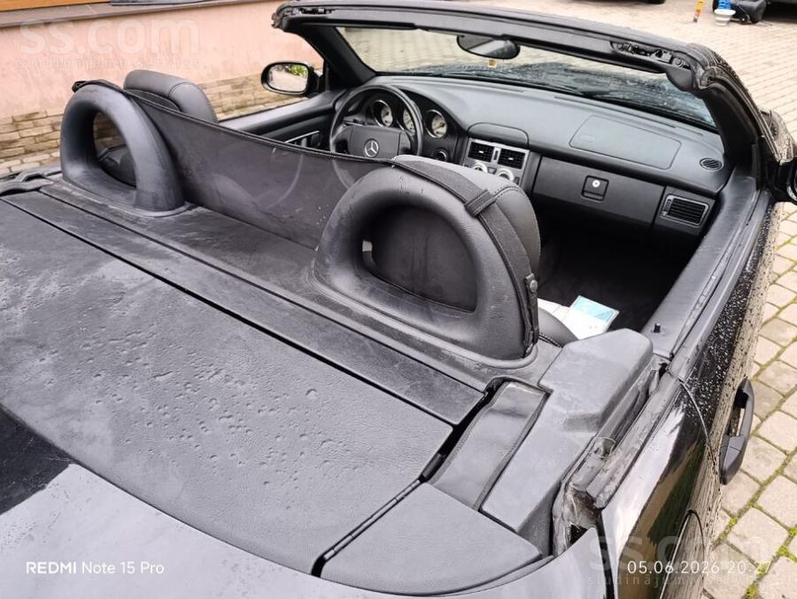 Melns Mercedes-Benz SLK 230 2000 Rīga, ar dzinēja tilpumu 2.30 L un nobraukumu 140 tūkst. km par 3850 €, foto 13 vietnē AUTOMOTO.COM.LV