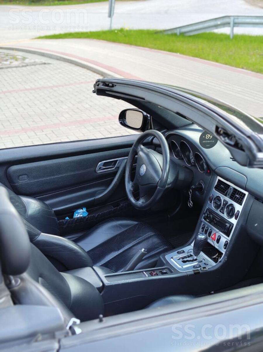 Melns Mercedes-Benz SLK 230 2003 Valmiera, ar dzinēja tilpumu 2.30 L un nobraukumu 280 tūkst. km par 5500 €, foto 8 vietnē AUTOMOTO.COM.LV