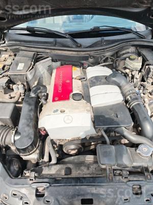 Melns Mercedes-Benz SLK 230 2003 Valmiera, ar dzinēja tilpumu 2.30 L un nobraukumu 280 tūkst. km par 5500 €, foto 9 vietnē AUTOMOTO.COM.LV