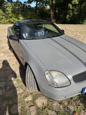 Mercedes-Benz SLK 230 1999 in Riga on AUTOMOTO.COM.LV Mercedes-Benz SLK 230 1999 in Riga, with an engine capacity of 2.30 L and mileage of 305 thousand km for 2800 €, photo 1 on AUTOMOTO.COM.LV