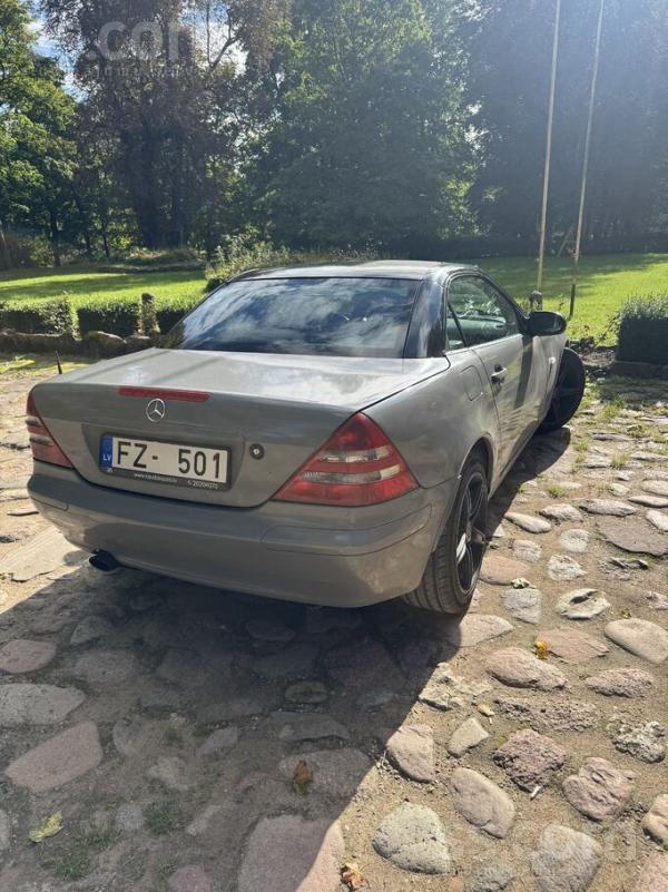 Mercedes-Benz SLK 230 1999 in Riga, with an engine capacity of 2.30 L and mileage of 305 thousand km for 2800 €, photo 4 on AUTOMOTO.COM.LV