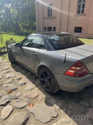Mercedes-Benz SLK 230 1999 in Riga, with an engine capacity of 2.30 L and mileage of 305 thousand km for 2800 €, photo 5 on AUTOMOTO.COM.LV